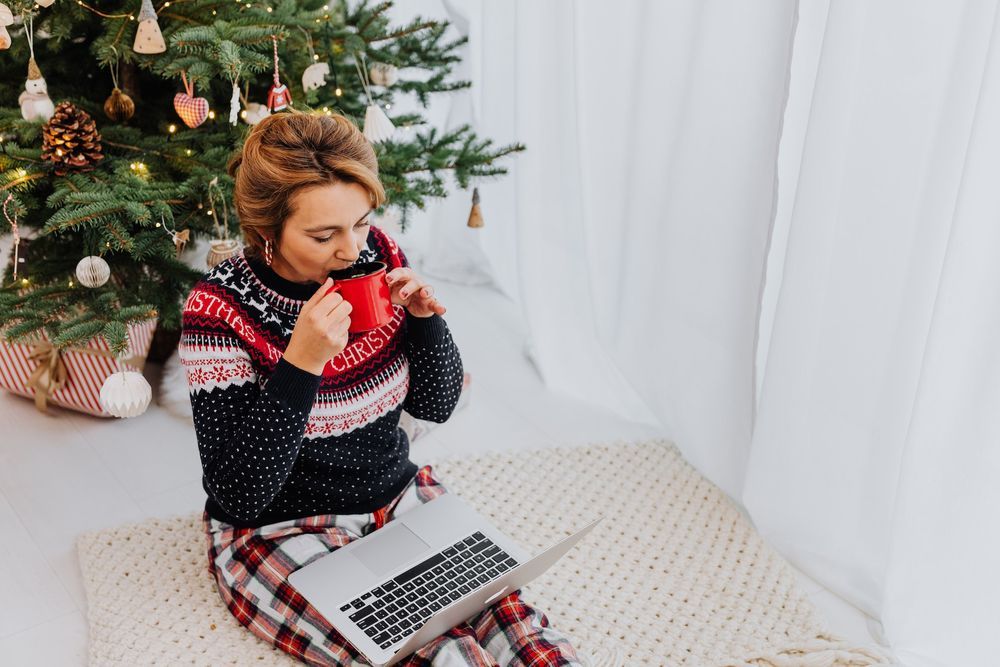 Les spams de Noël arrivent dans les boîtes de réception, prévient ...